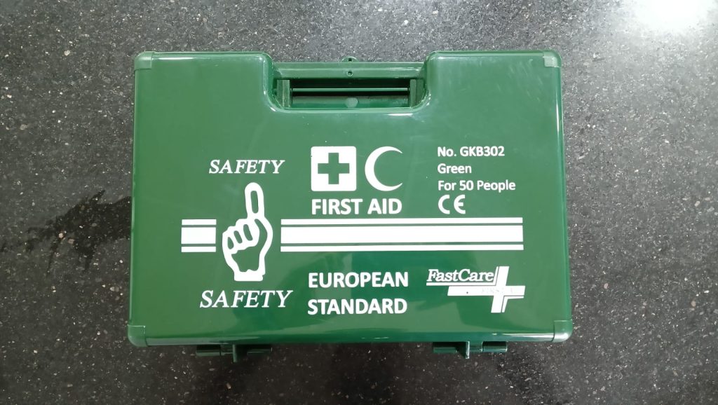 FIRST AID KIT WHITE 50 People - World Gate General Trading